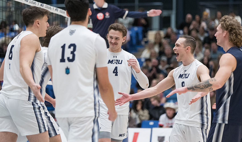 Two Cougars teams remain in playoffs | MRU